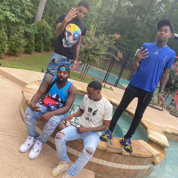 Sir TrapAhLot_歌词_Tooley / Fatt Macc的歌曲_下载-汽水音乐