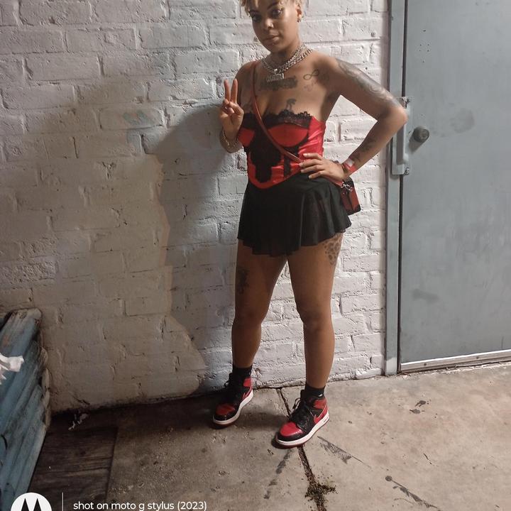 Y THEY MAD_歌词_Gutta Queen的歌曲_下载-汽水音乐